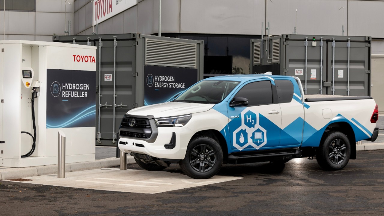 Toyota Lubin - Toyota Hilux z napędem wodorowym z prestiżową nagrodą